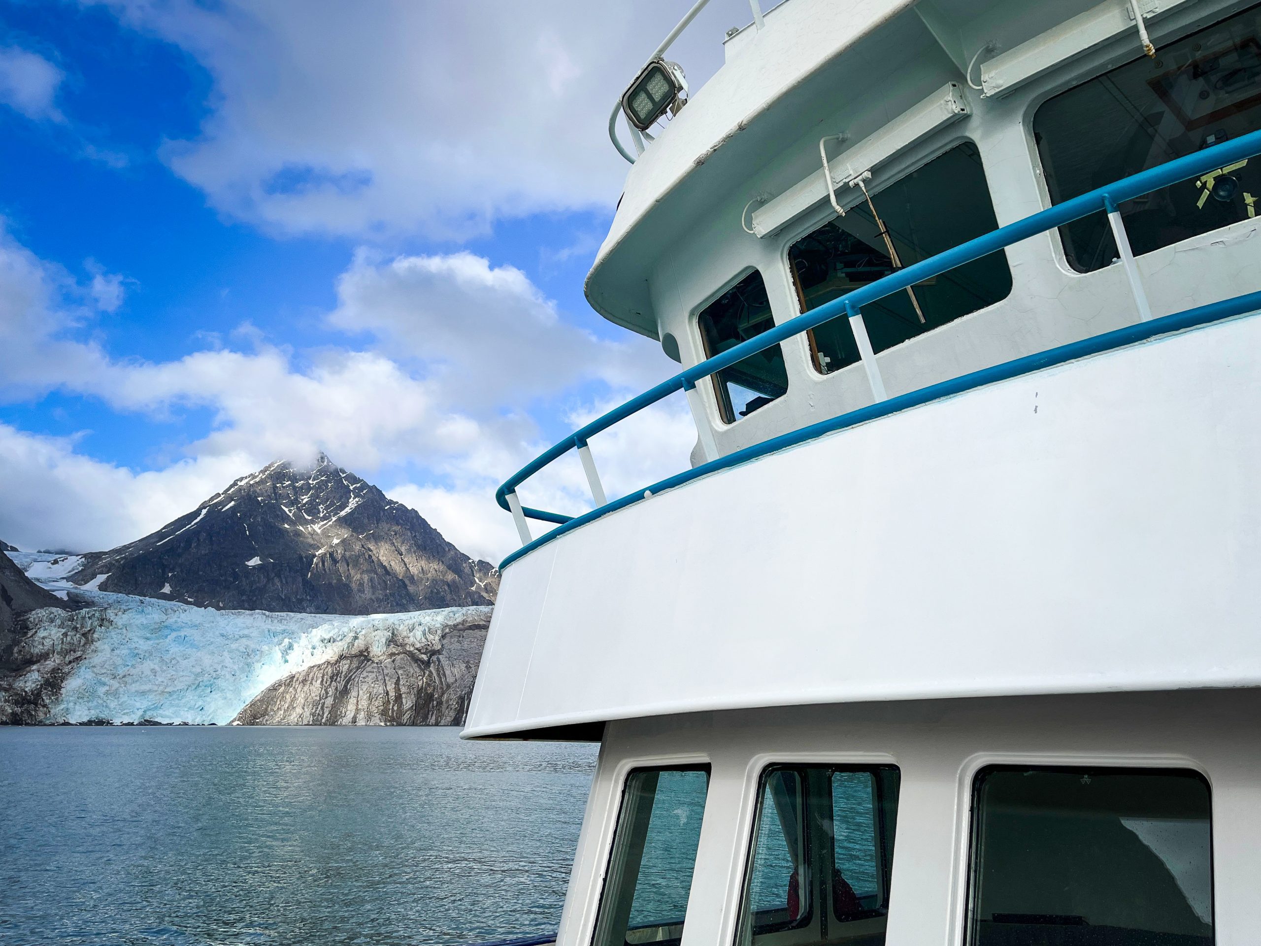 Antarctic Commercial & Science Expeditions| Ocean Expeditions